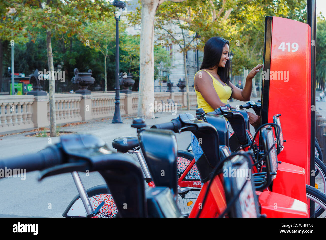 Renting platform hi-res stock photography and images - Alamy