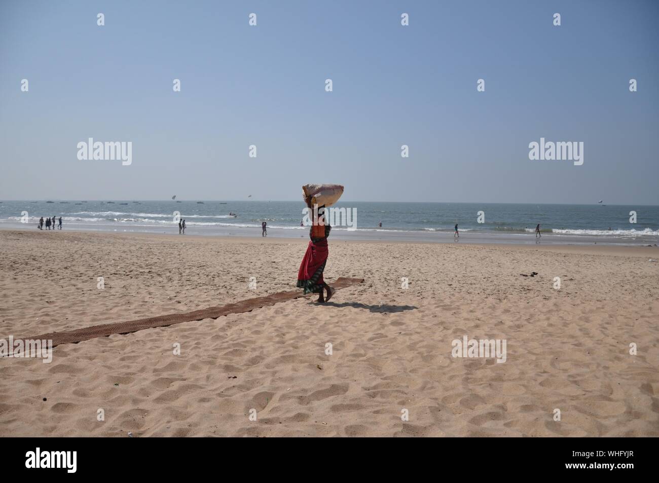 Sack over the head hi-res stock photography and images - Alamy