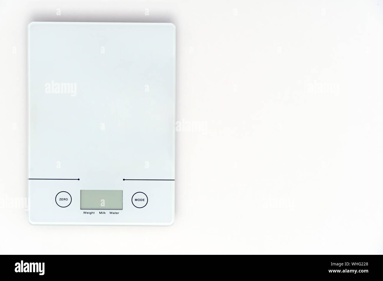 Digital kitchen scalescale hi-res stock photography and images - Alamy