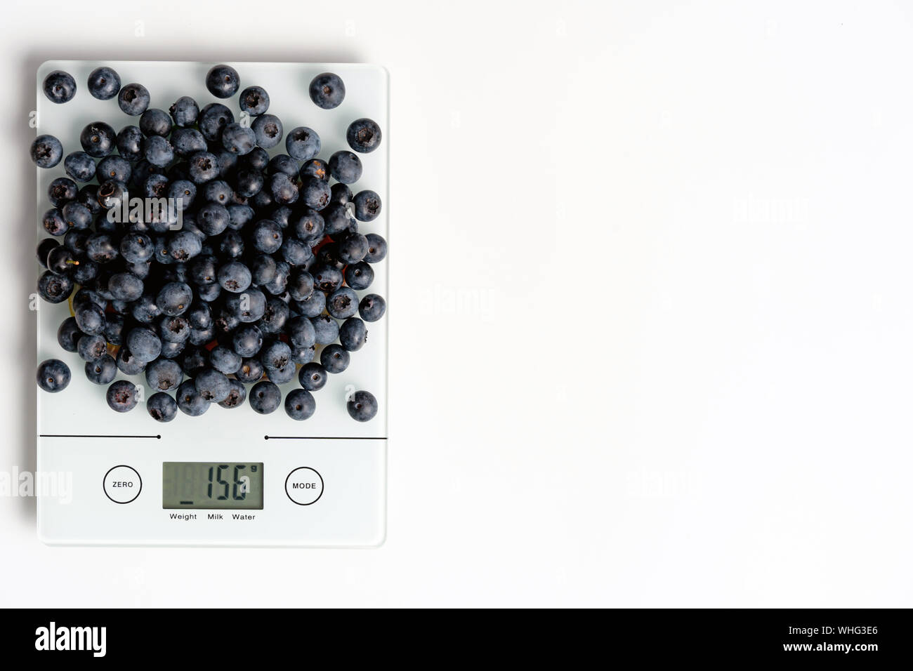 Blueberries measurement hi-res stock photography and images - Alamy