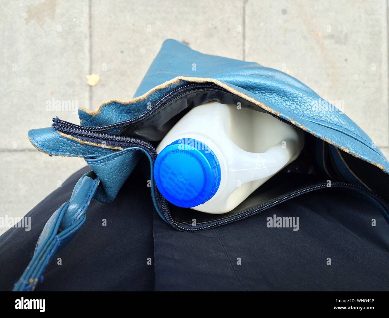 Milk carrying hi-res stock photography and images - Alamy