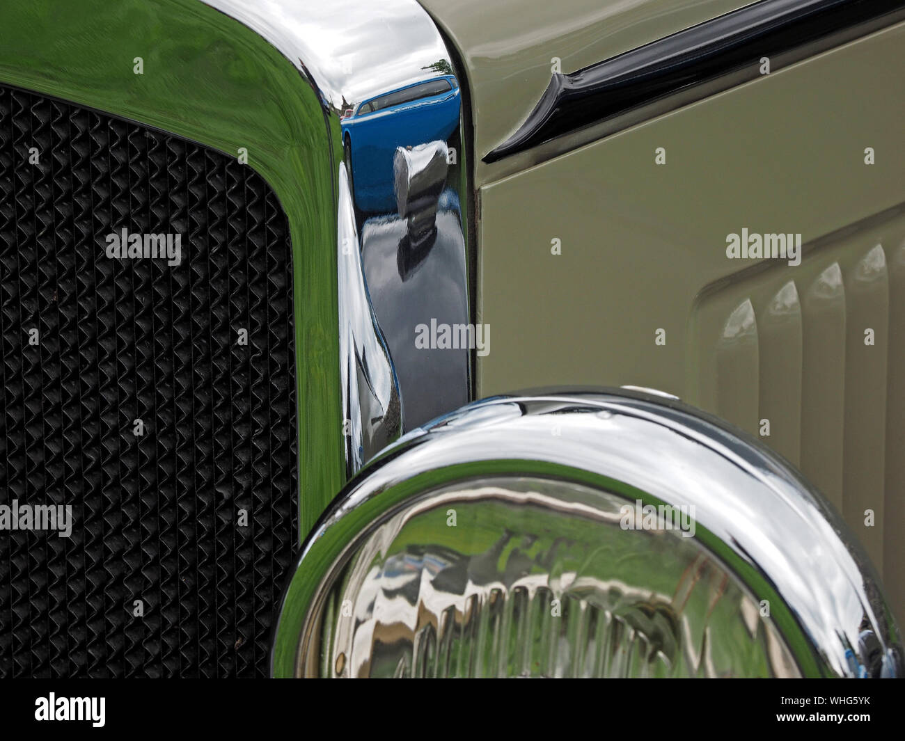 Radiator cream paint hi-res stock photography and images - Alamy