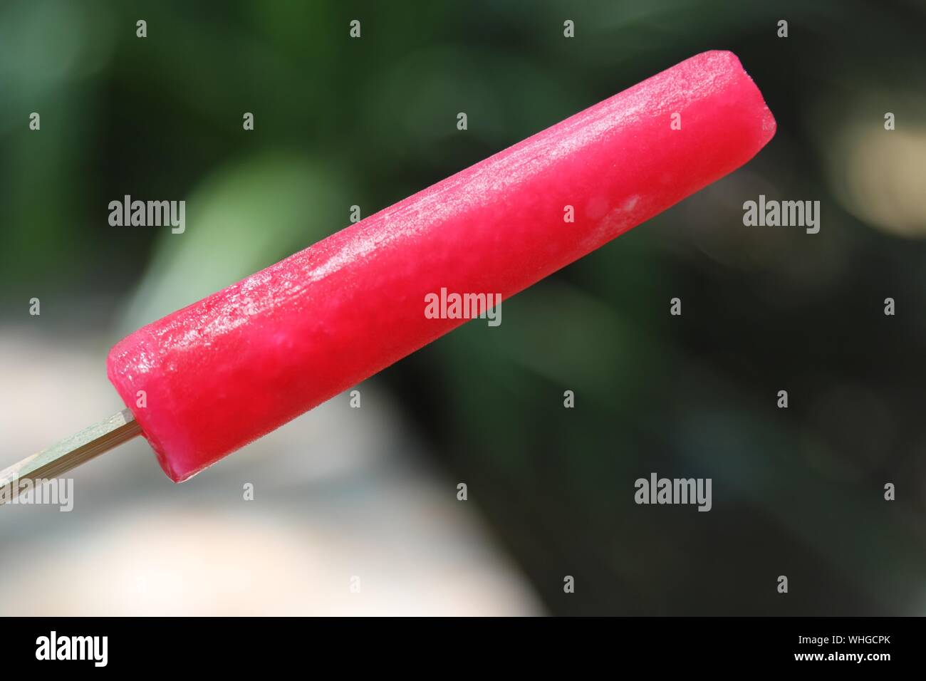 Frozen ice lolly eating hi-res stock photography and images - Alamy