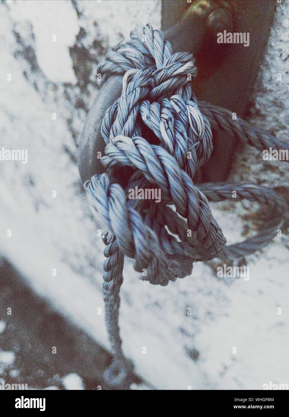 Knot On Rope Stock Photo - Alamy