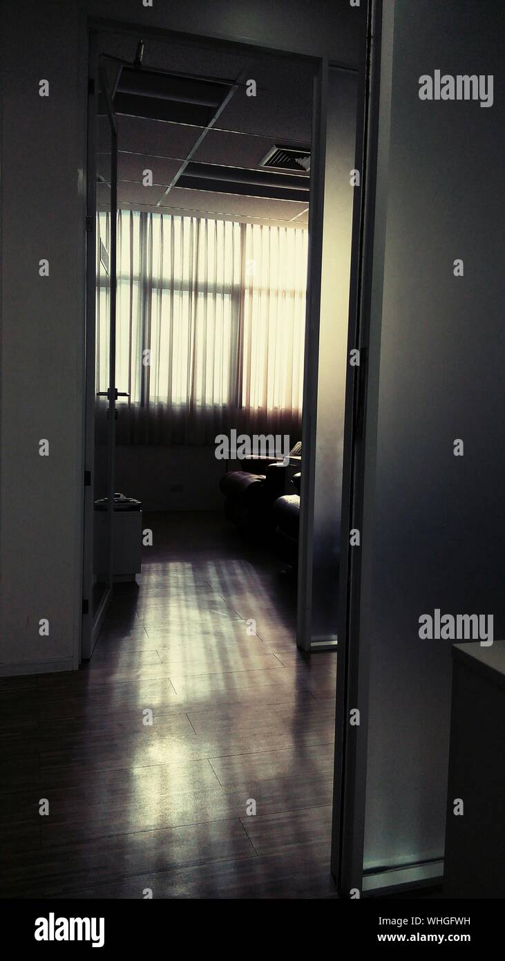 Empty hallway in house hi-res stock photography and images - Alamy