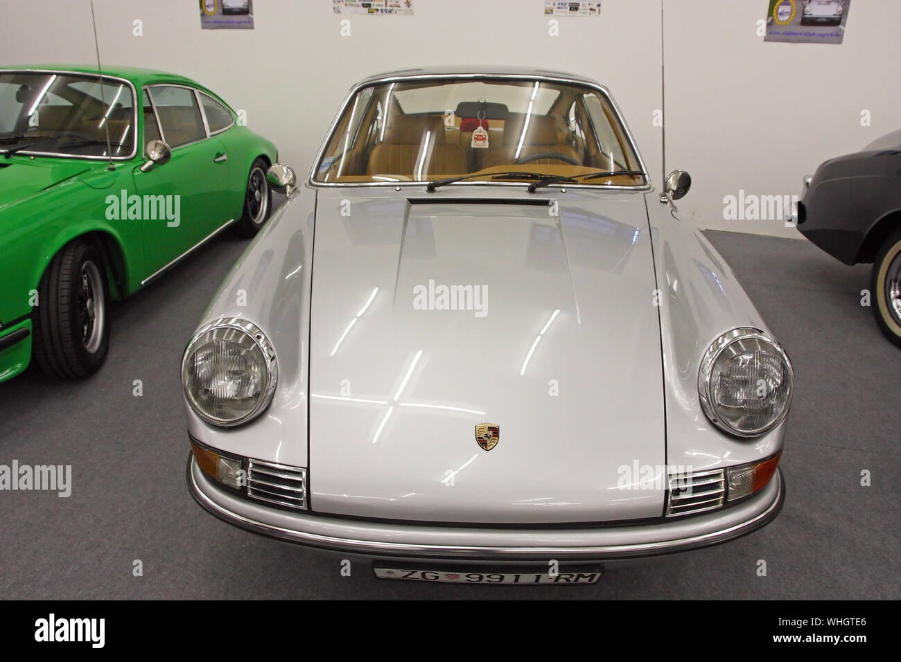 Porsche 911 1963 front hi-res stock photography and images - Alamy
