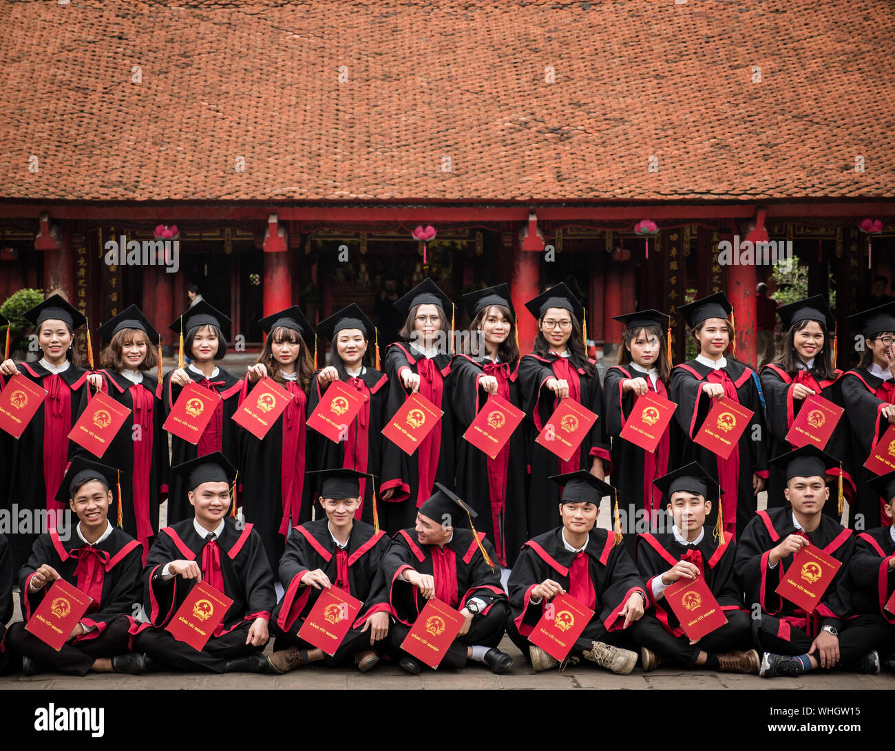 Professional certificate hi-res stock photography and images - Alamy