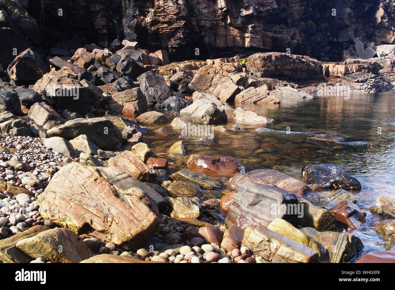 Sea salt rocks hi-res stock photography and images - Alamy