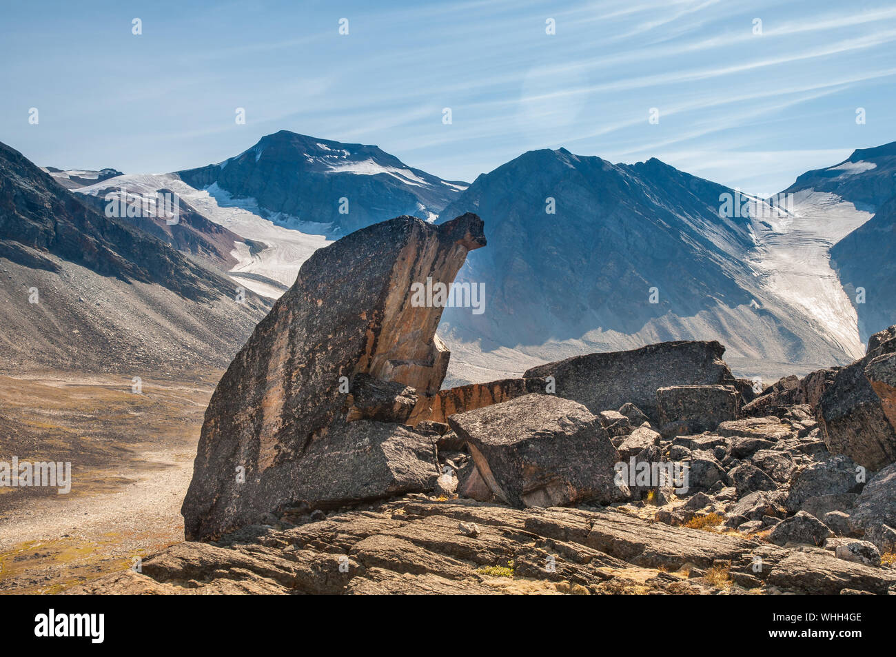 Greenland mountains hi-res stock photography and images - Alamy