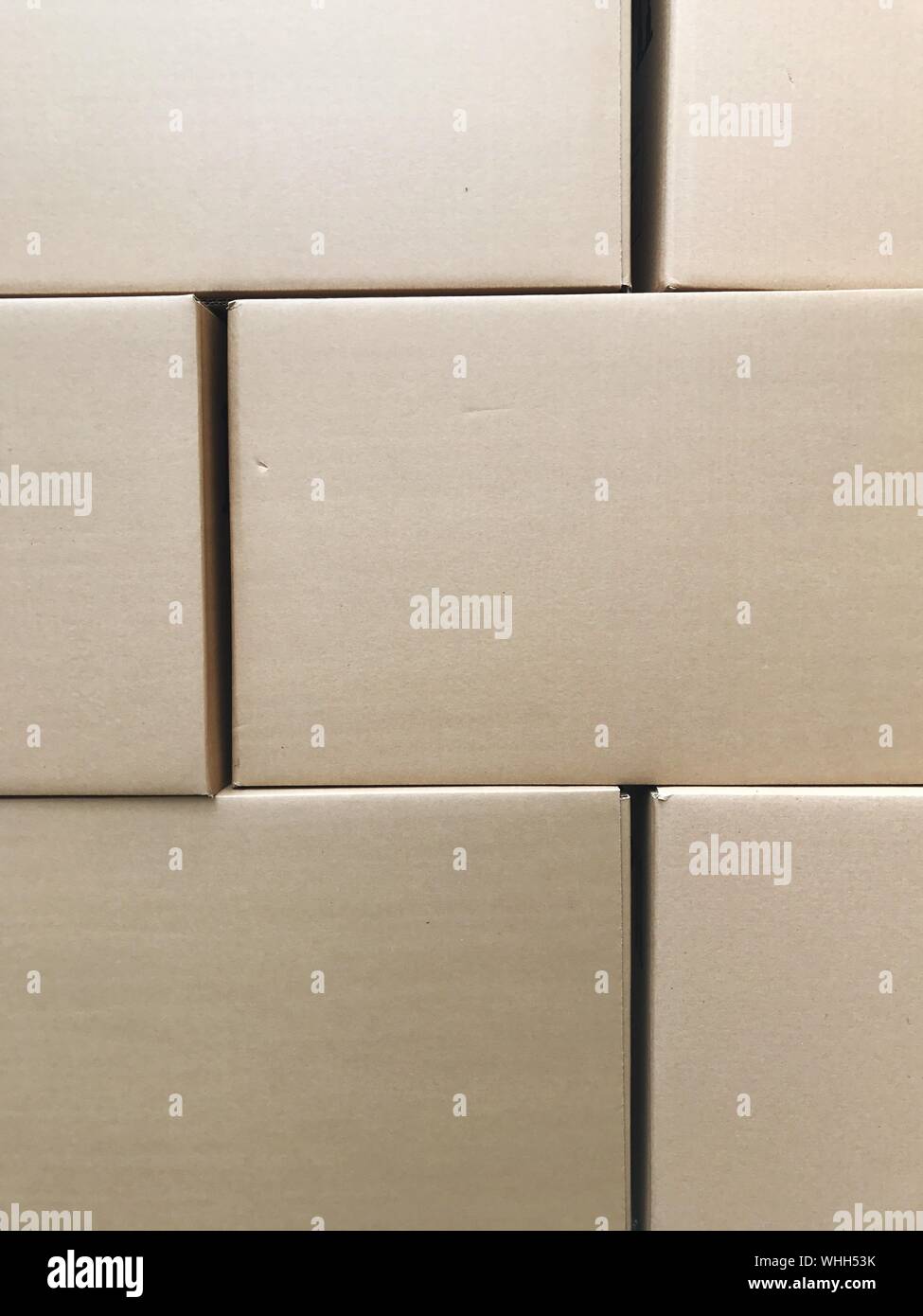 Warehouse full of boxes hi-res stock photography and images - Alamy