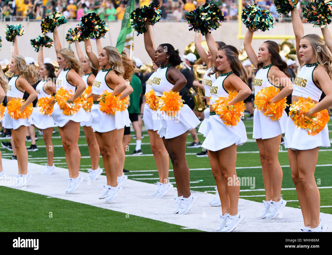 August 31 2019: Baylor Bears cheerleaders perform before the NCAA ...