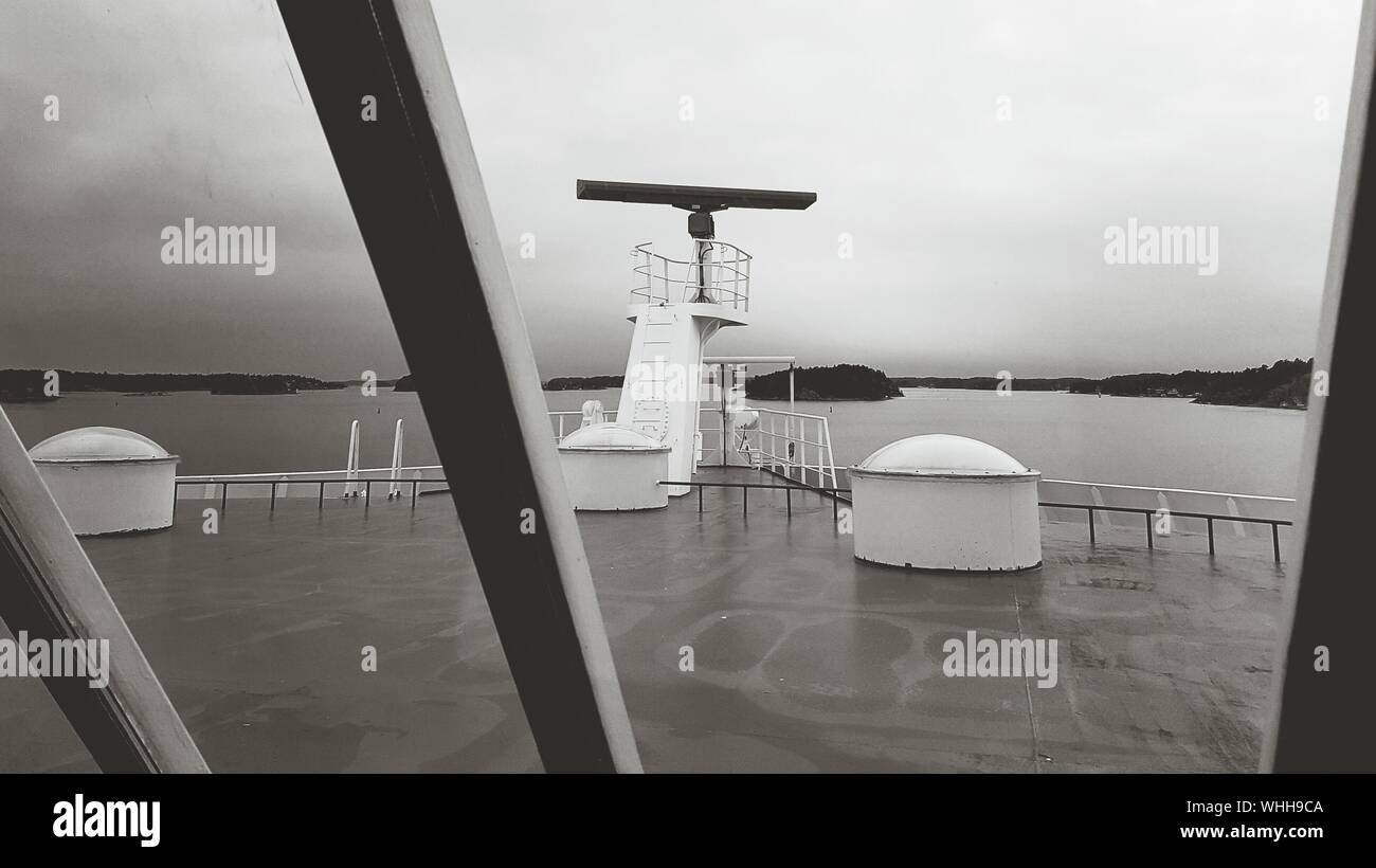 Radar Ship High Resolution Stock Photography and Images - Alamy