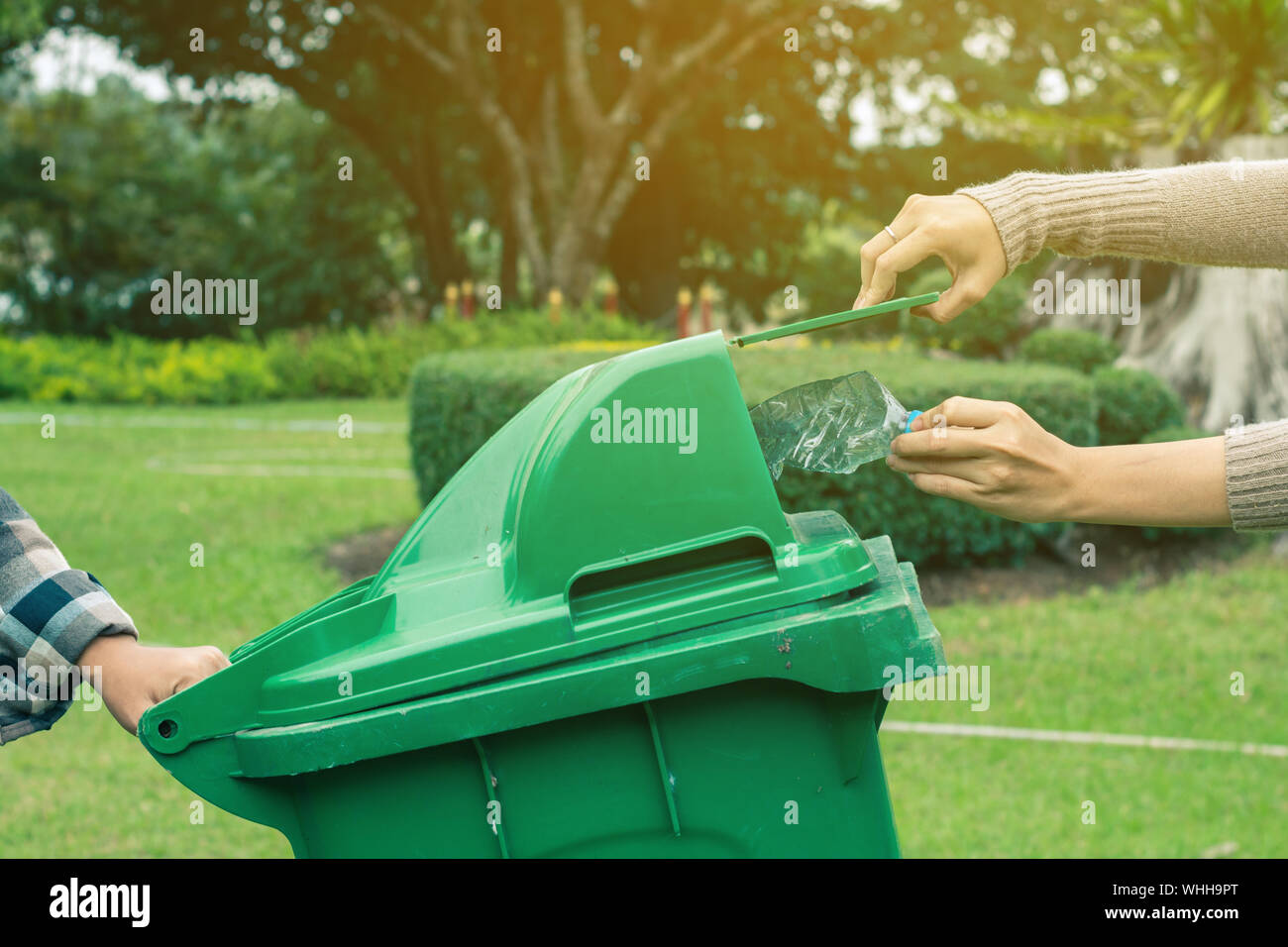 Dustbin park hi-res stock photography and images - Alamy
