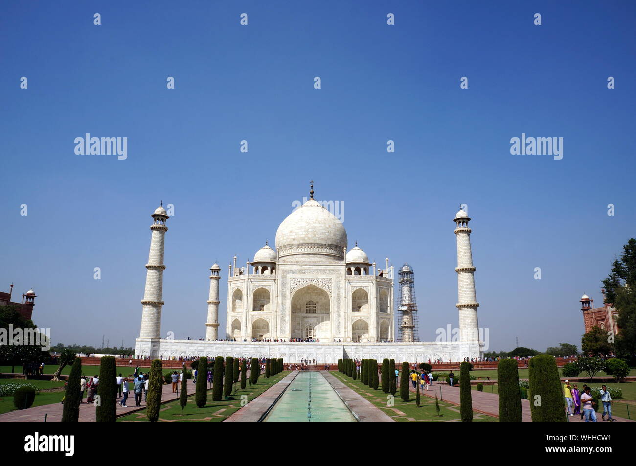 Taj mahal perspective hi-res stock photography and images - Alamy