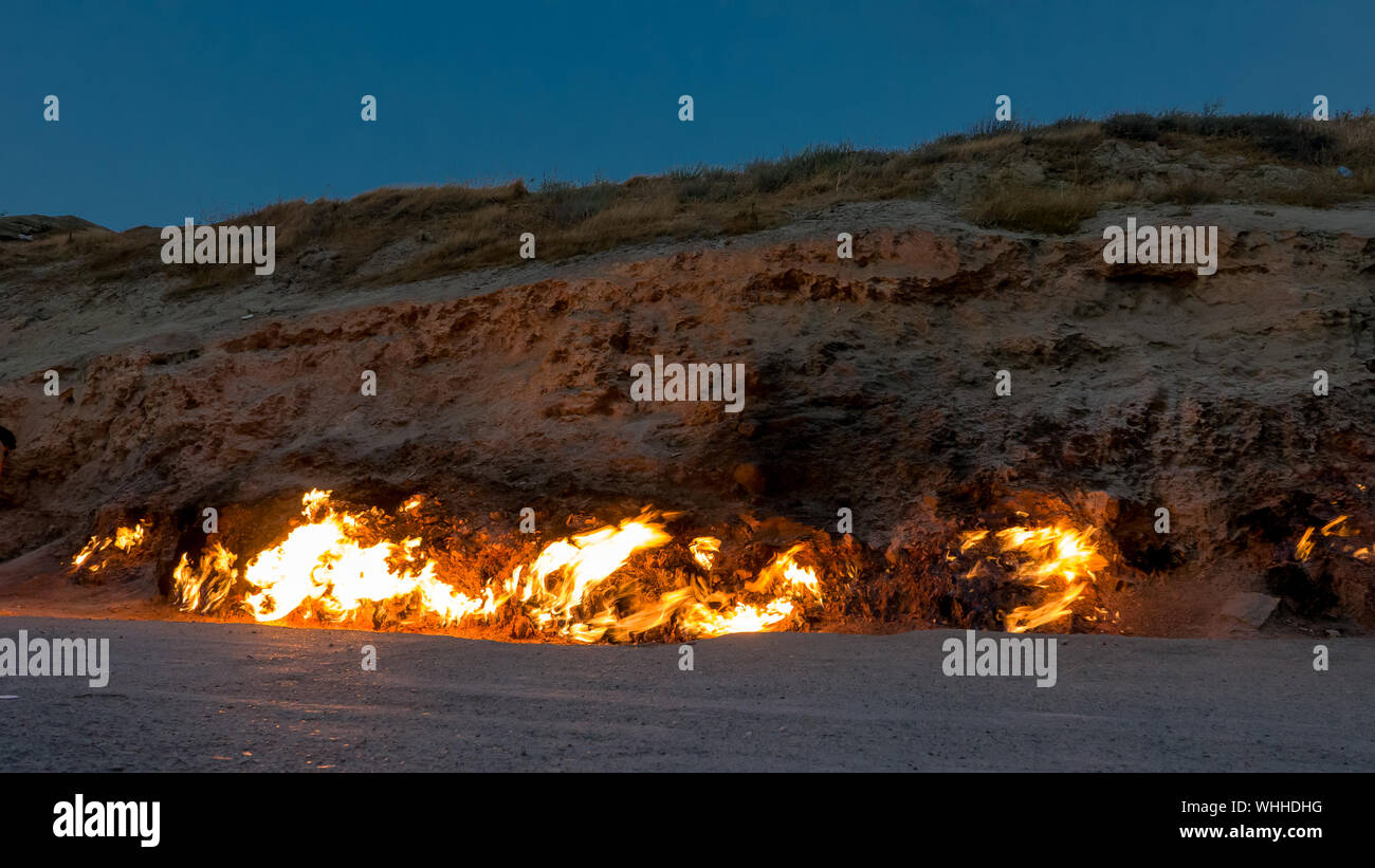 Yanar dag fire mountain hi-res stock photography and images - Alamy