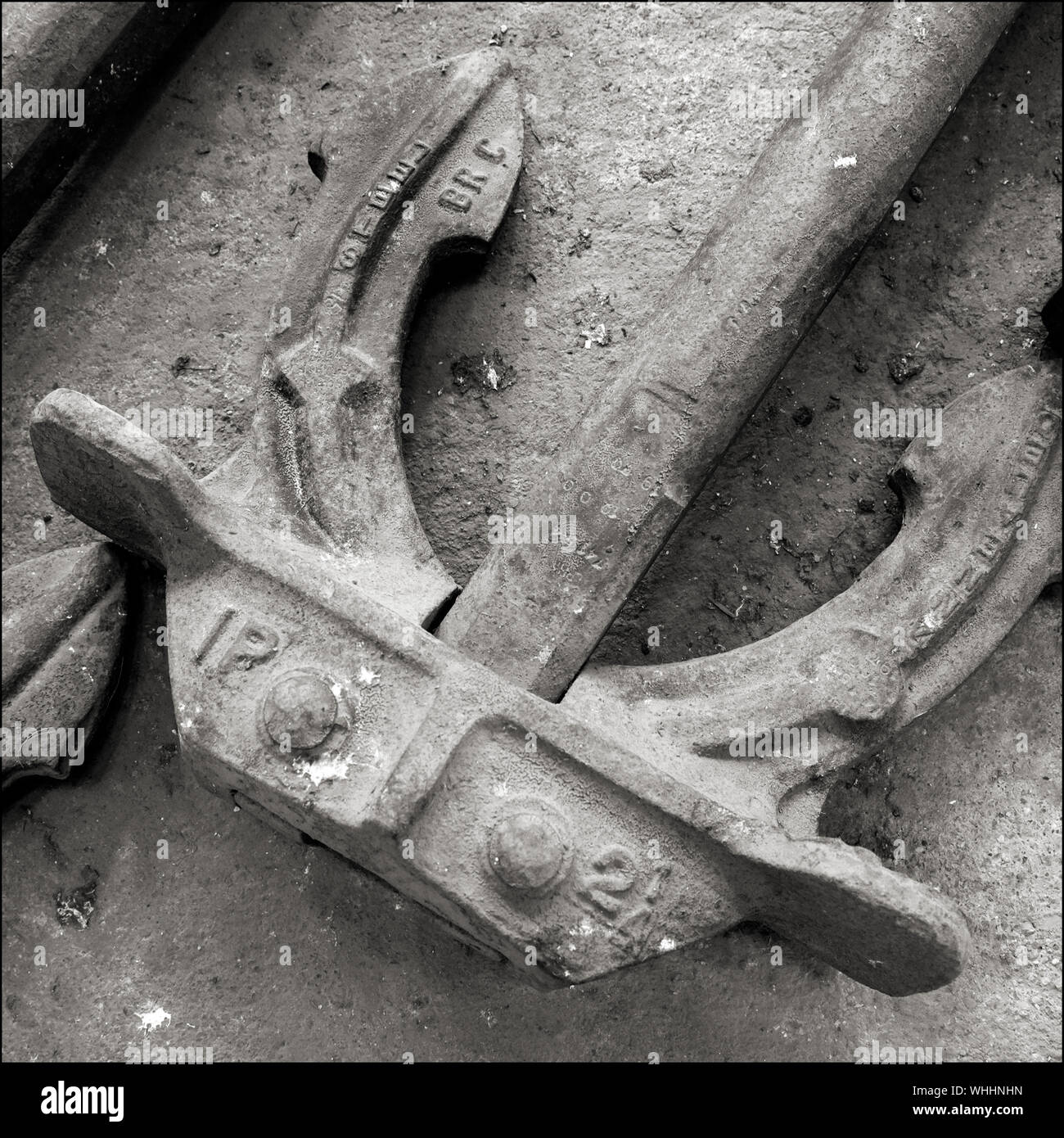 Old fashioned anchor hi-res stock photography and images - Alamy