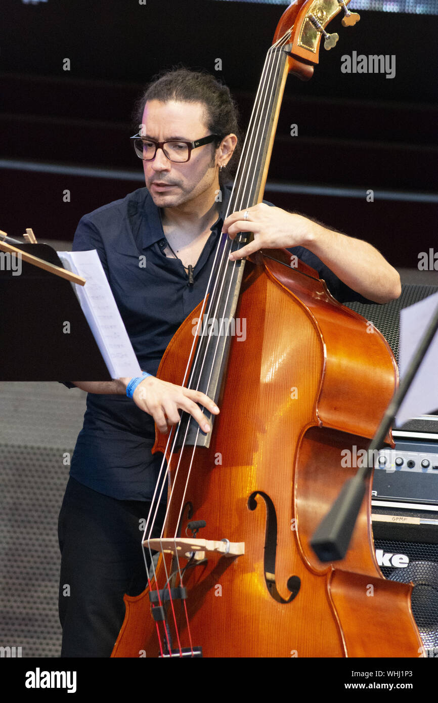 Eddie rodriguez hi-res stock photography and images - Alamy