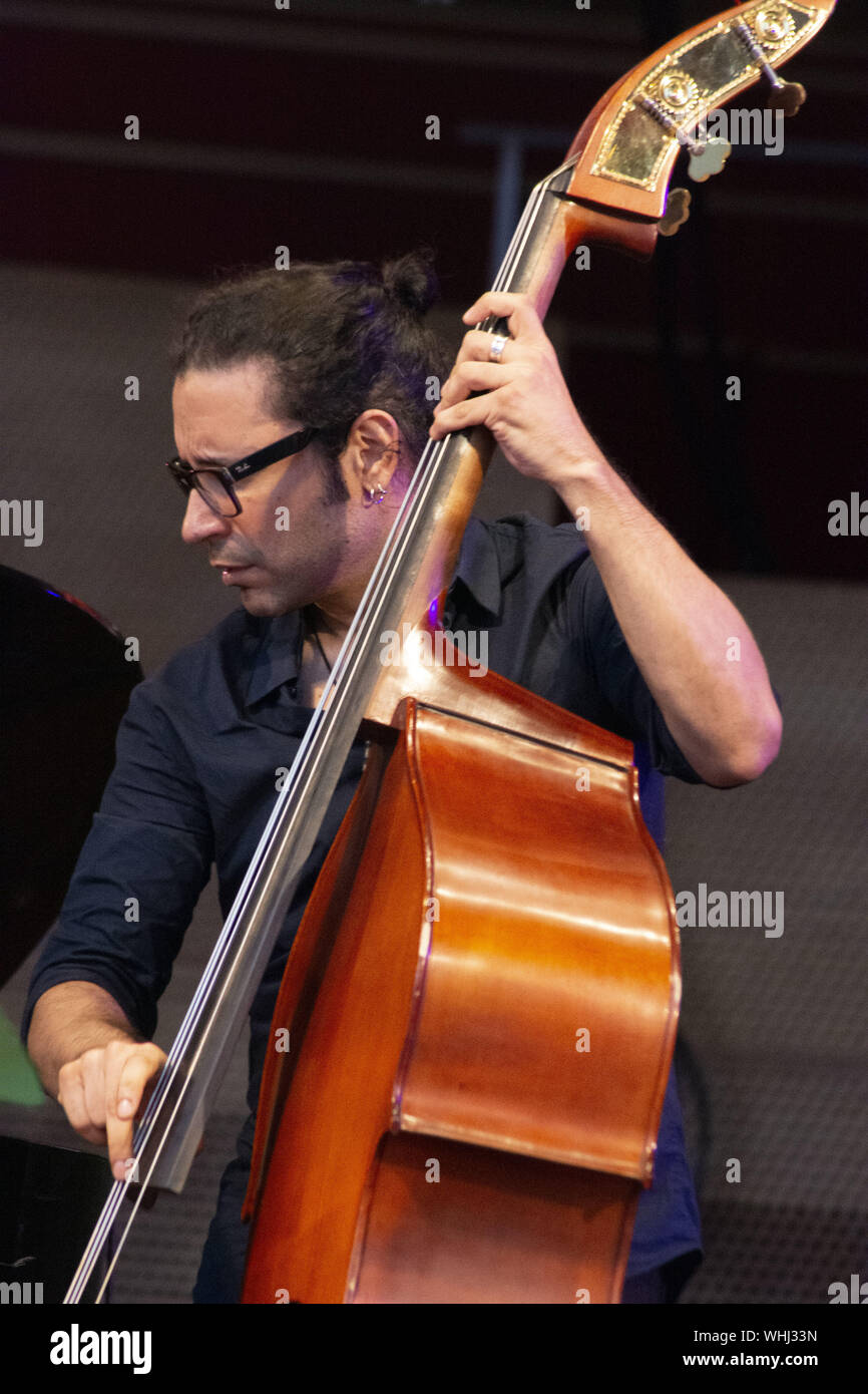 Eddie rodriguez hi-res stock photography and images - Alamy