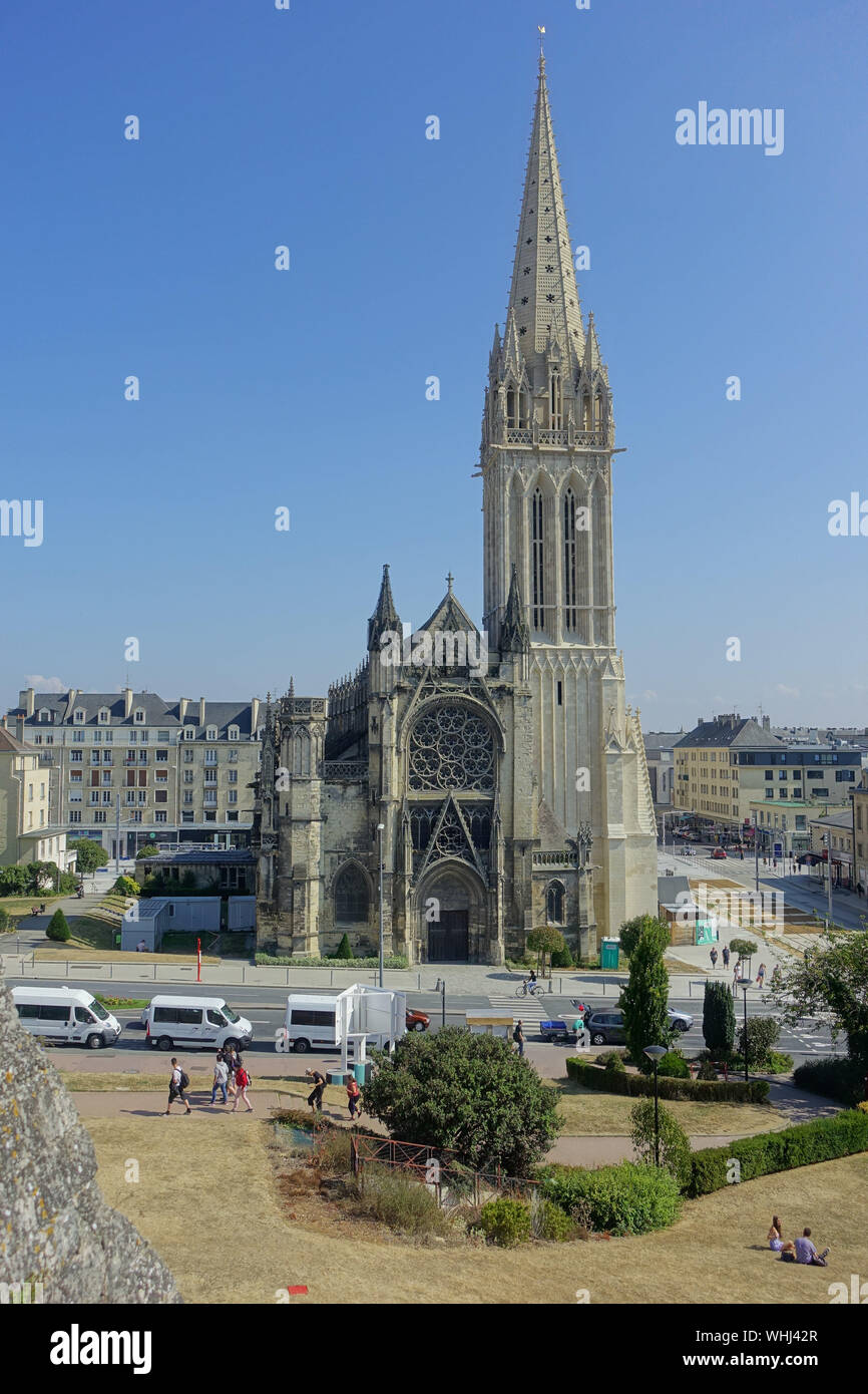 Caen, Kirche Saint-Pierre Stock Photo - Alamy