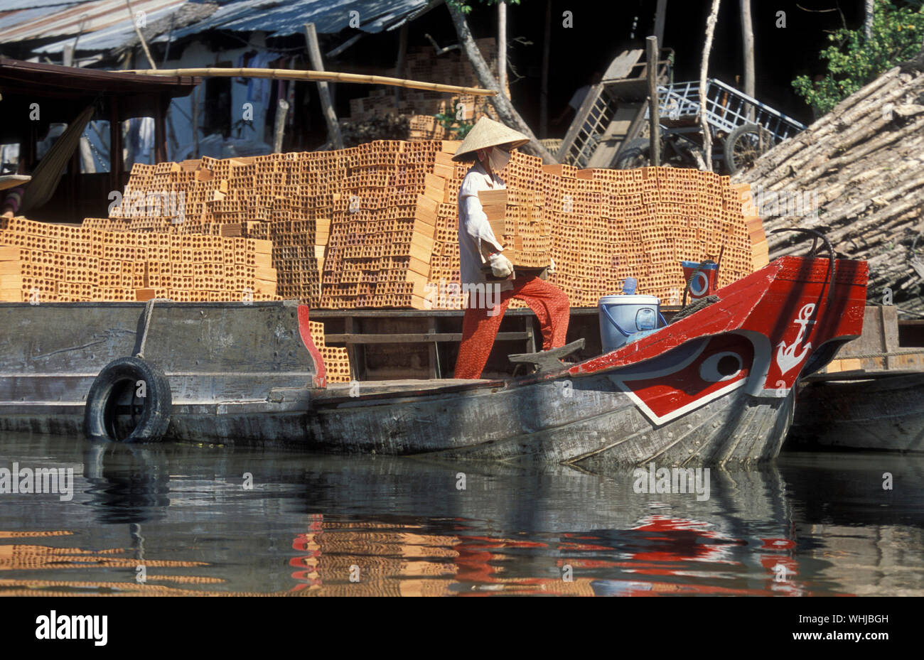 Bricks On Boat High Resolution Stock Photography and Images - Alamy