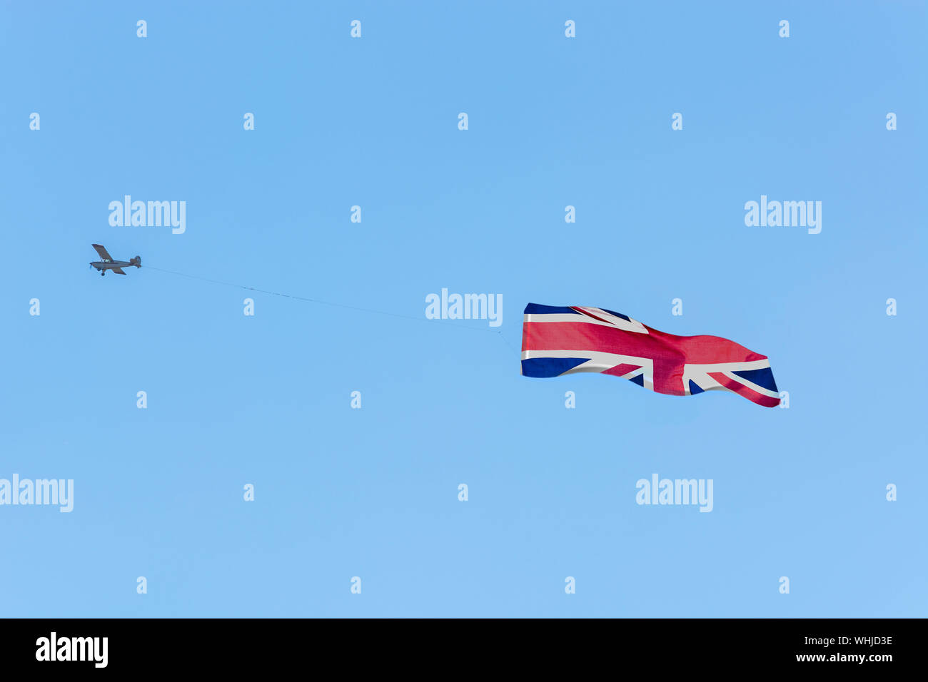 Flying the british flag hi-res stock photography and images - Alamy