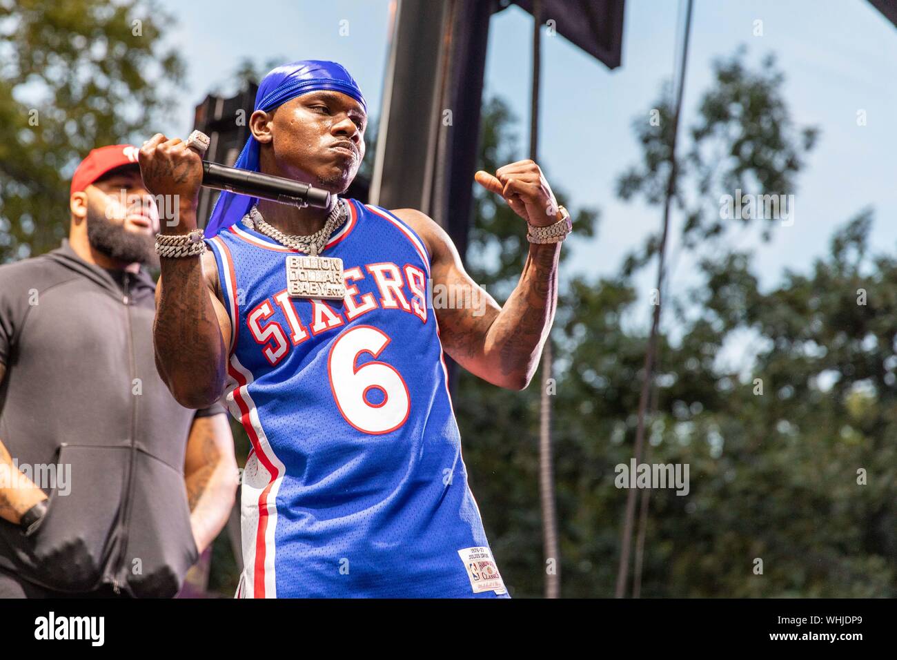 Kirk franklin 2019 hi-res stock photography and images - Alamy