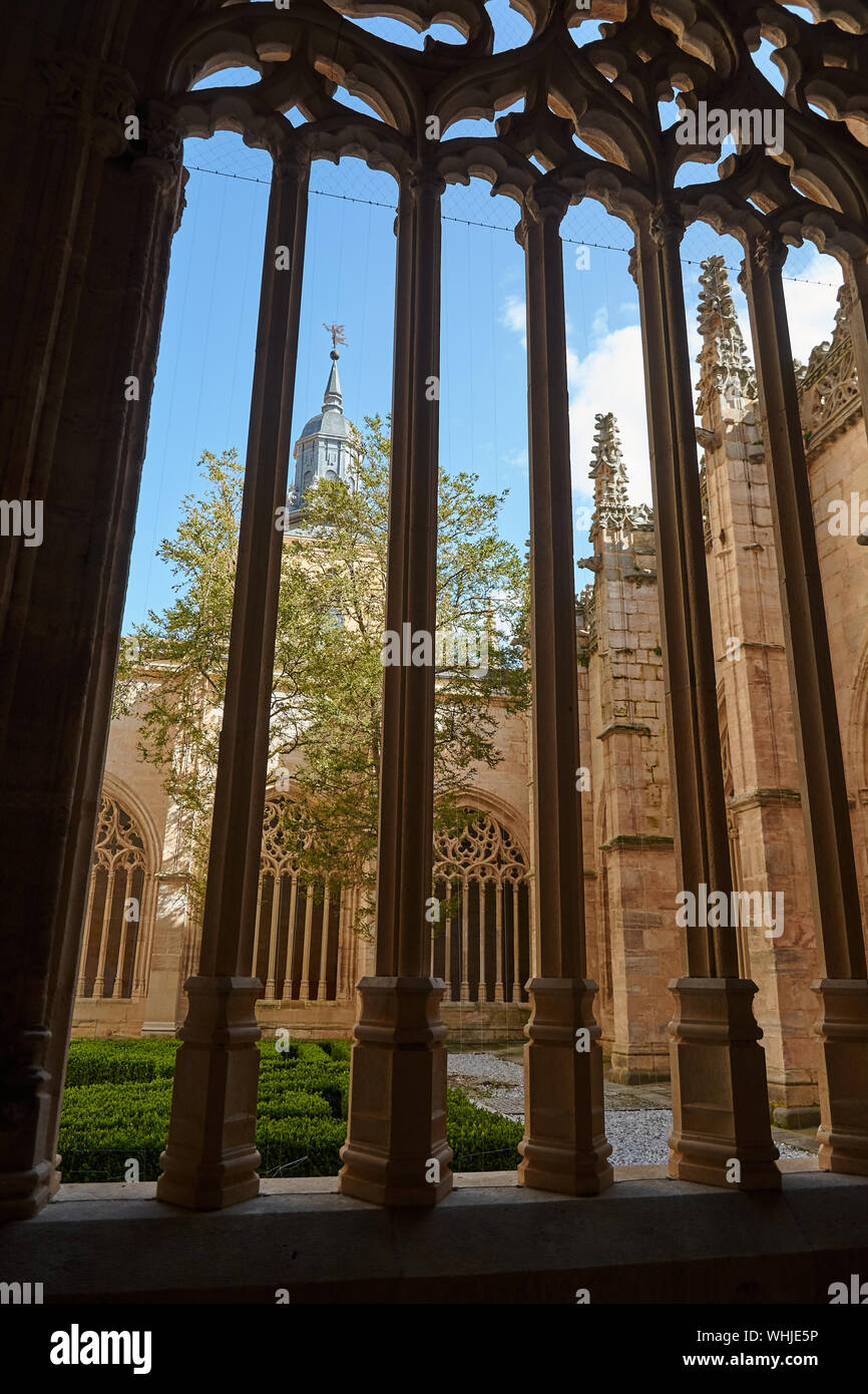 Gothic cathedrals in spain hi-res stock photography and images - Alamy