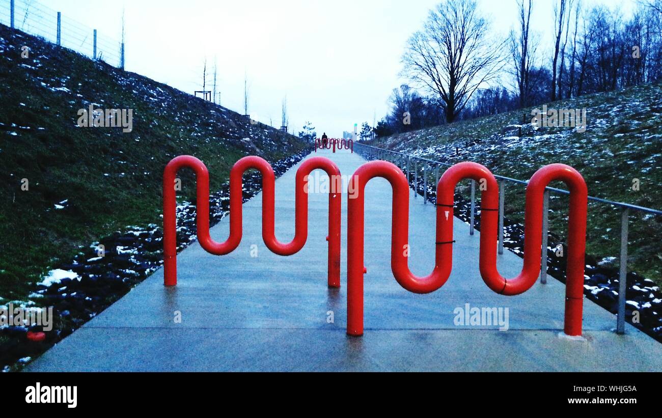 Red road barriers hi-res stock photography and images - Alamy