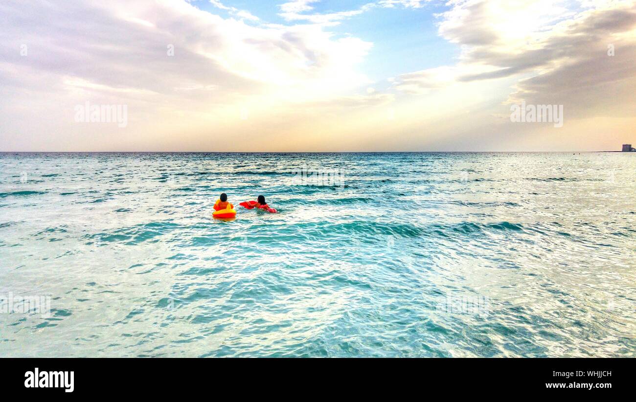 Inflatables on beach hi-res stock photography and images - Alamy