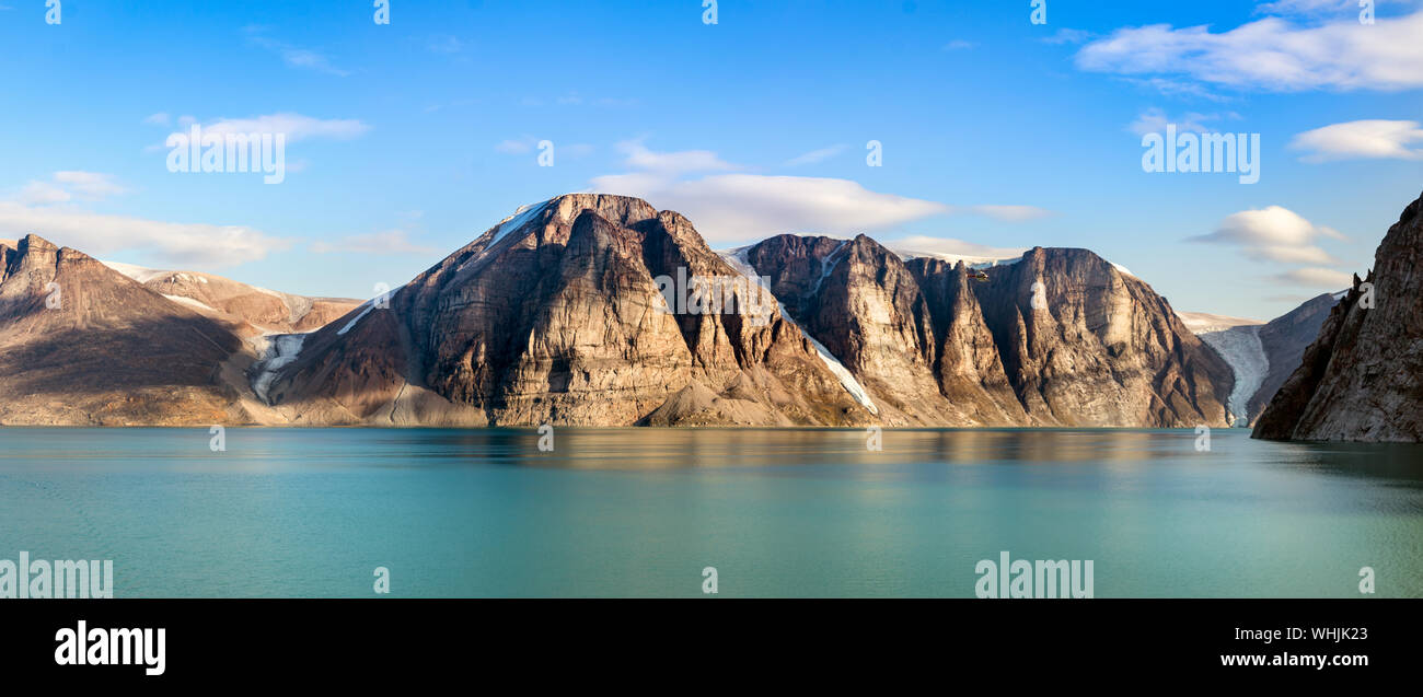 Baffin island hi-res stock photography and images - Alamy