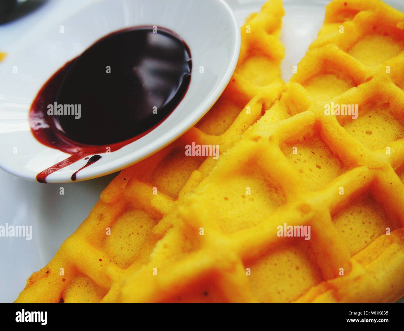 Waffle with syrup hi-res stock photography and images - Alamy