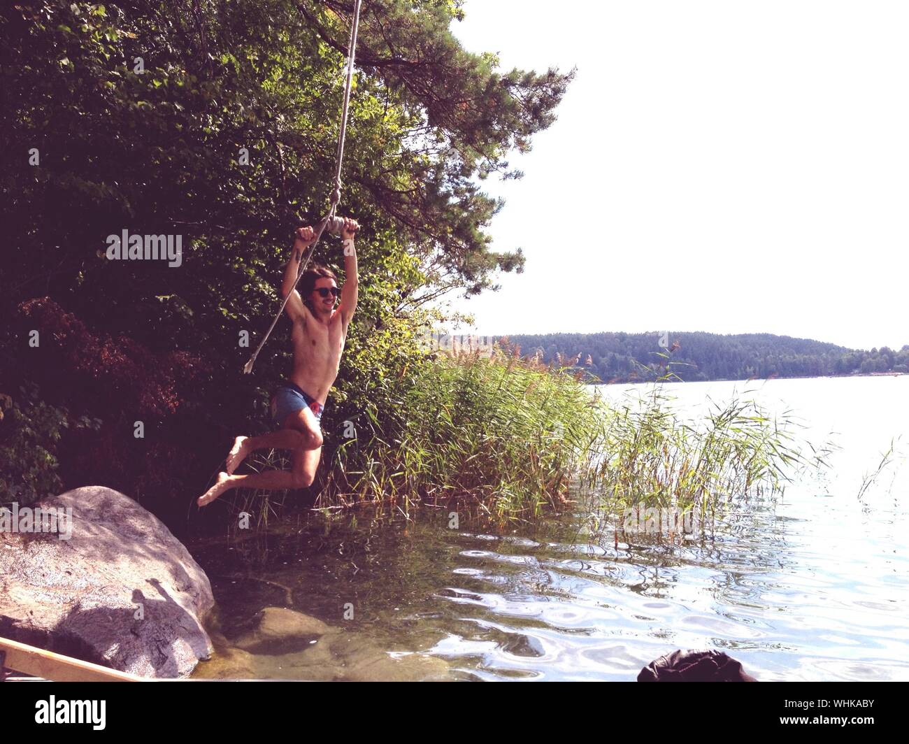 Tree Over Water Rope Swing High Resolution Stock Photography and Images ...
