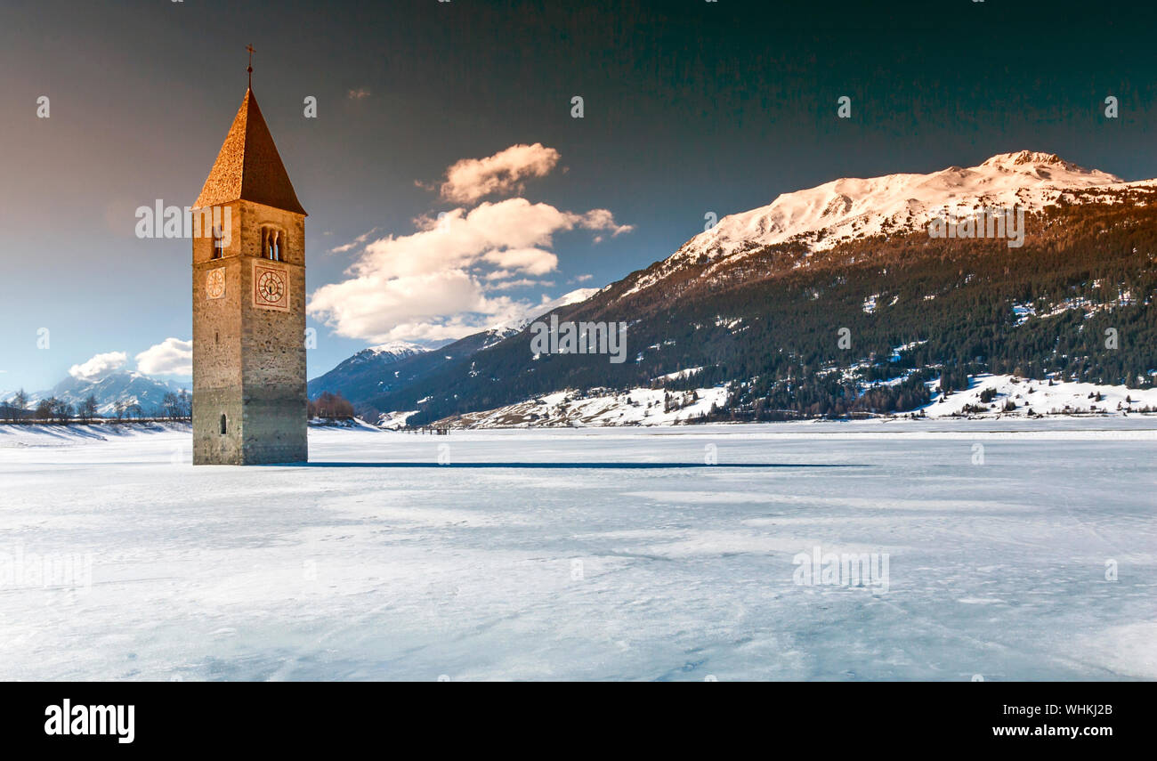 Lake reschen hi-res stock photography and images - Alamy