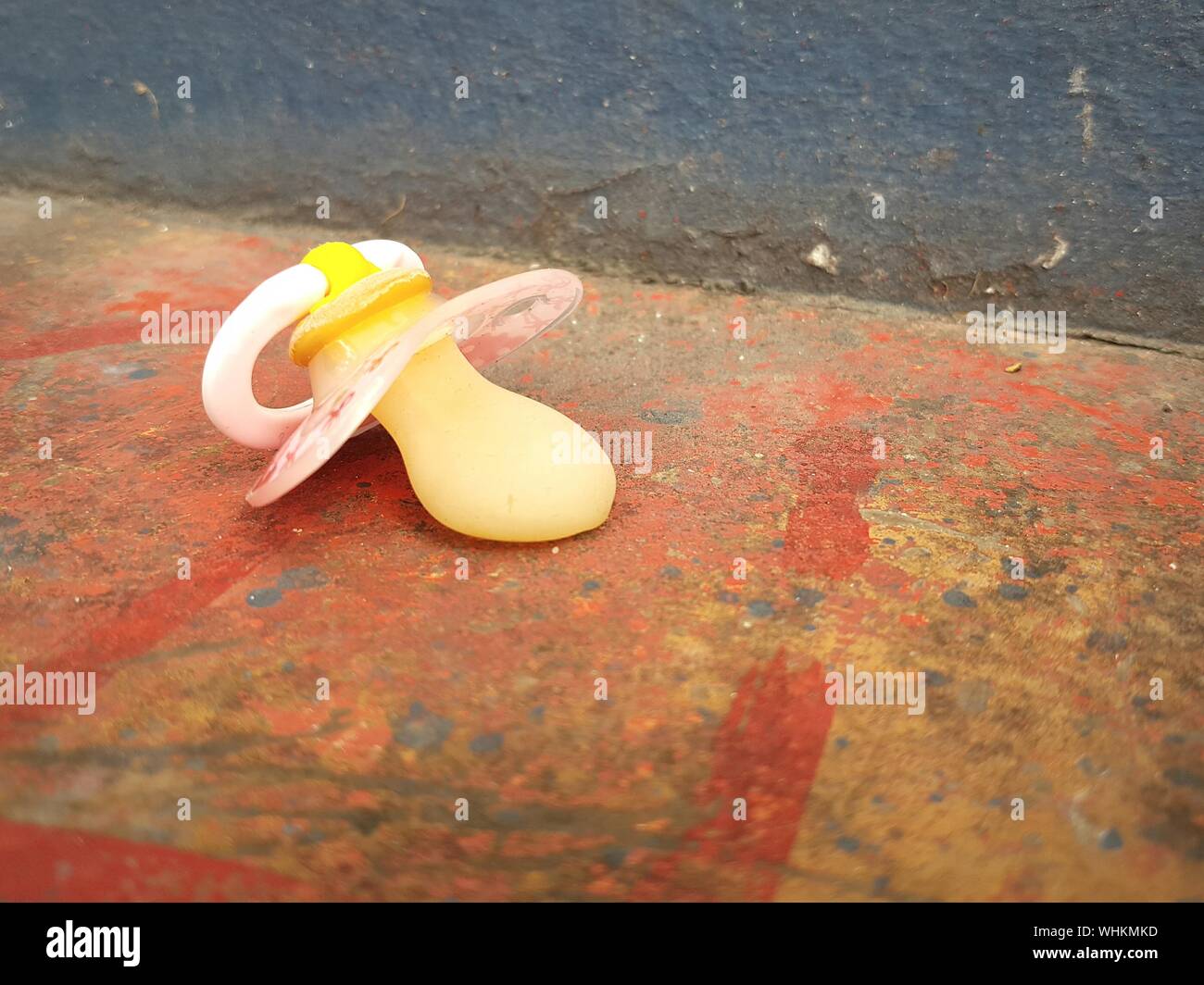 Silicone brick hi-res stock photography and images - Alamy