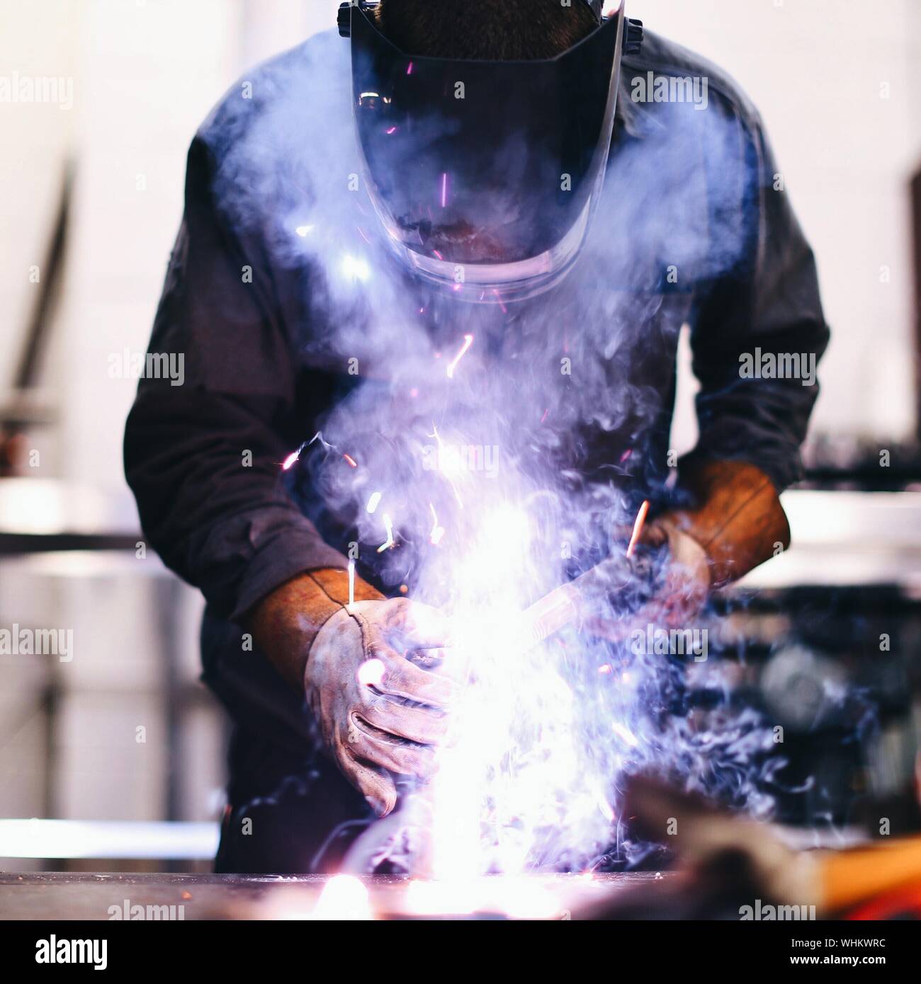Work manual worker hi-res stock photography and images - Alamy