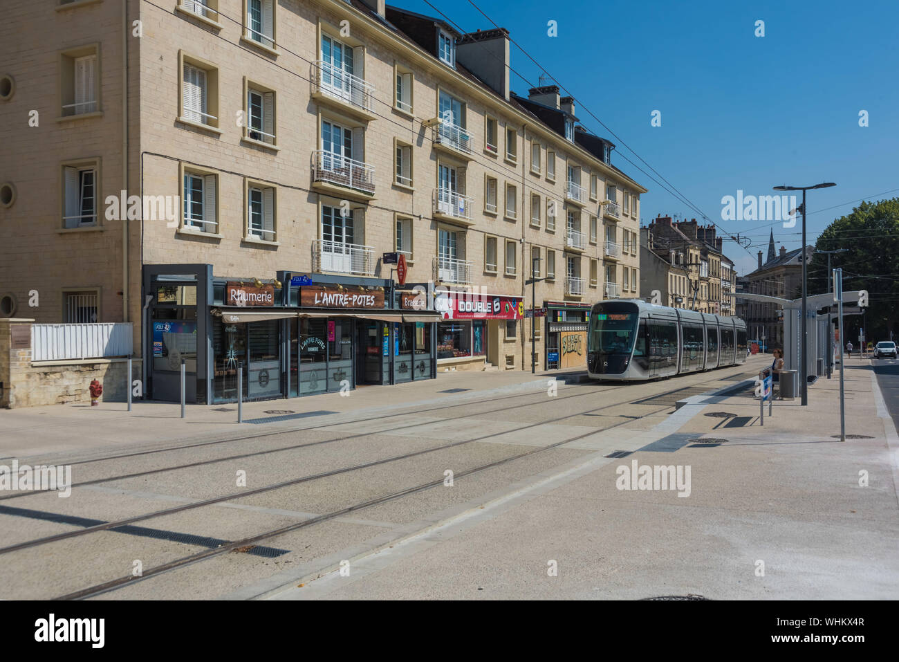 Die Straßenbahn Caen (frz. Tramway de Caen) ist das Straßenbahnsystem ...