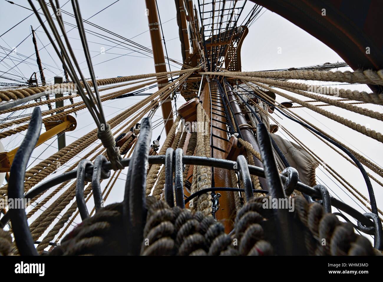 Tall ship rigging hi-res stock photography and images - Alamy