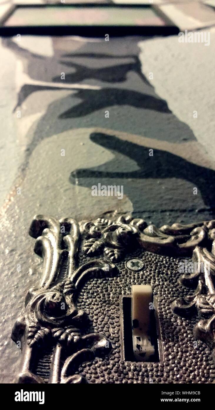 Light switch box hi-res stock photography and images - Alamy