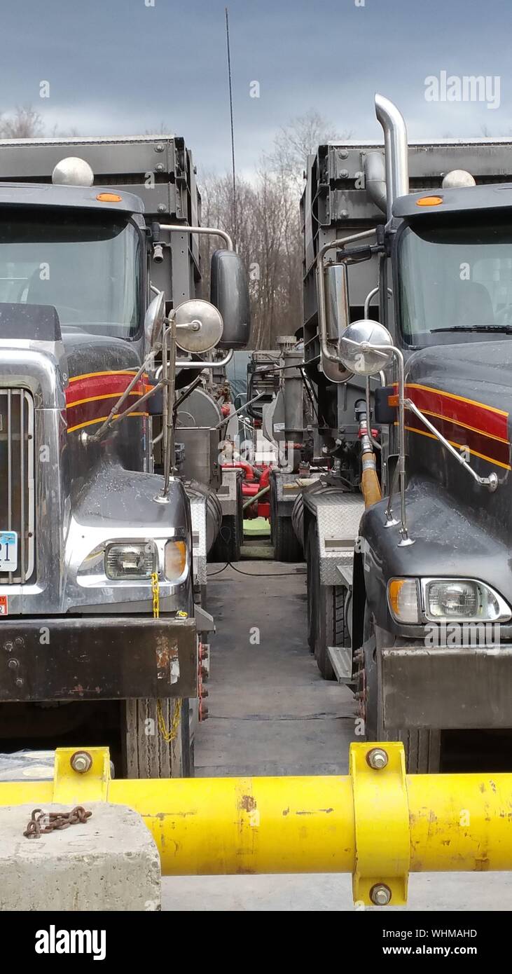 Parking trucks at the parking lot hi-res stock photography and images ...