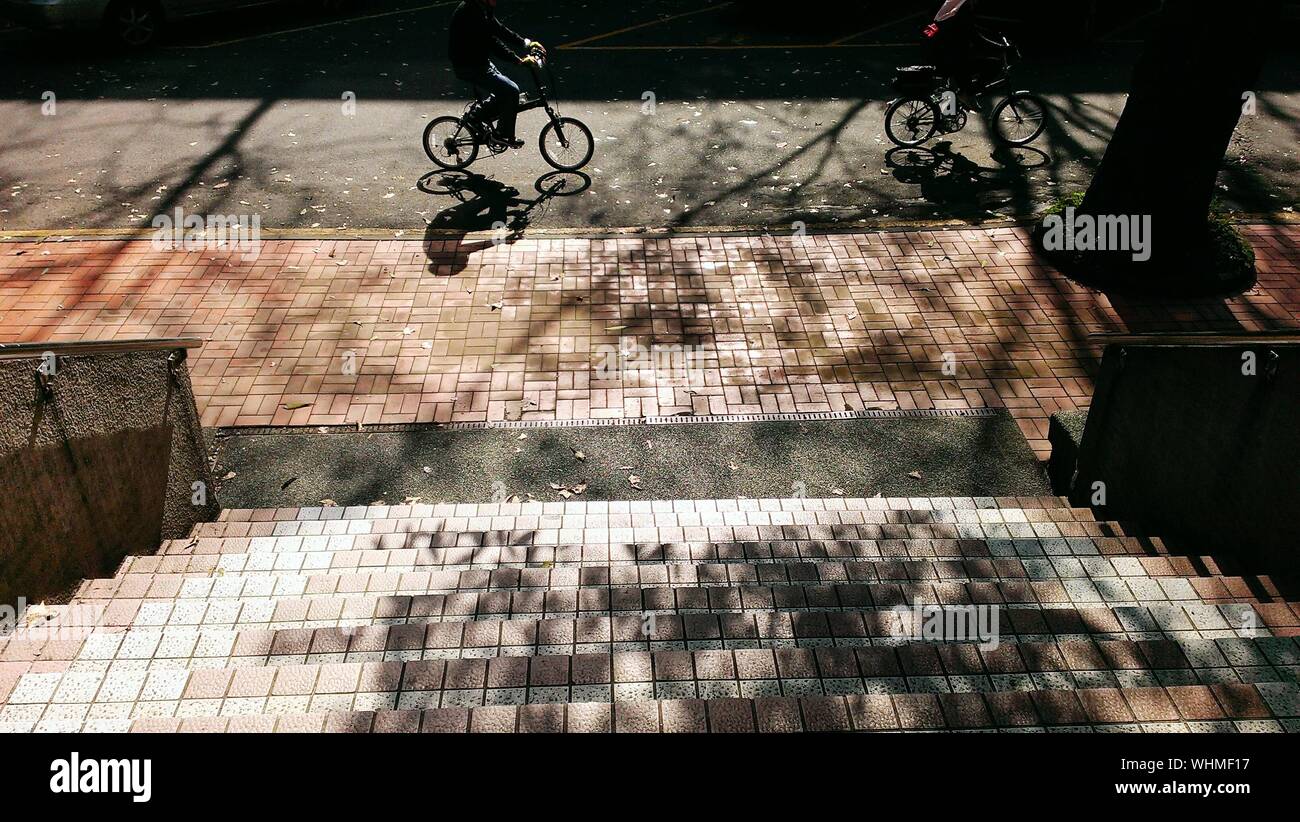 Pavement steps hi-res stock photography and images - Alamy