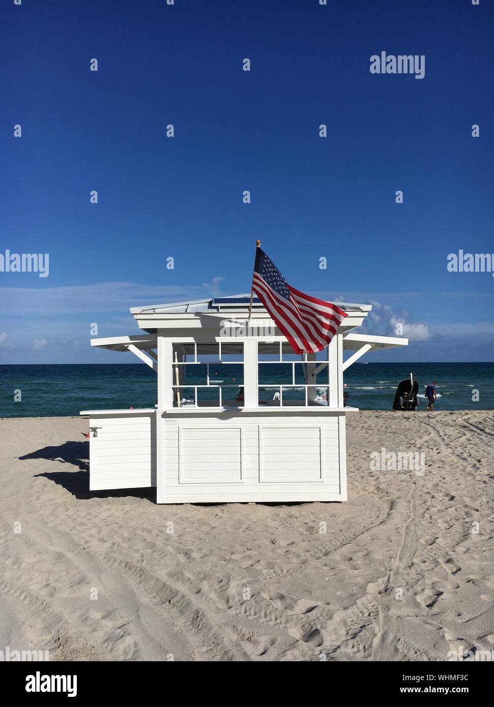 American lifeguard hi-res stock photography and images - Alamy