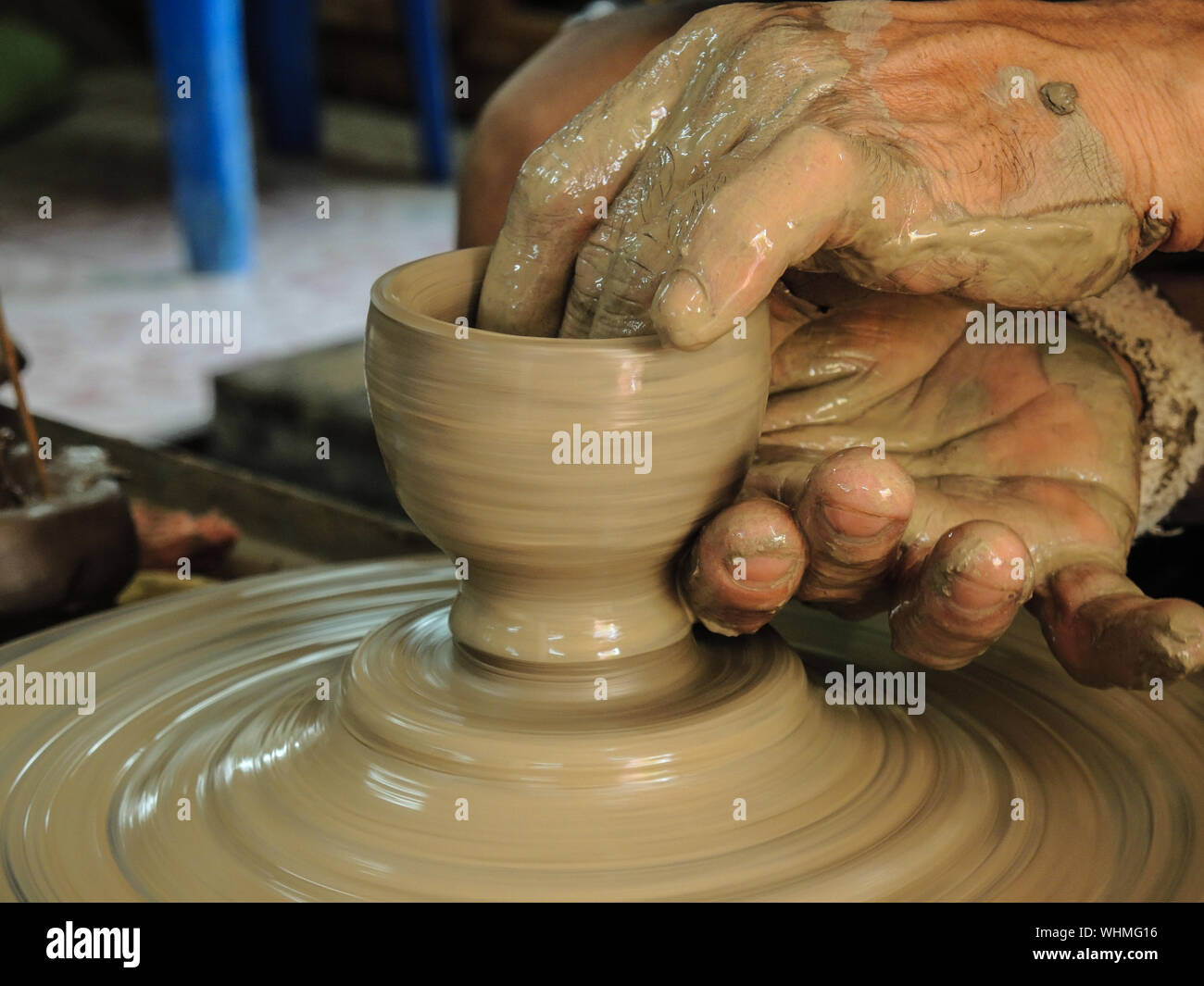 Pottery wheel hands hi-res stock photography and images - Alamy