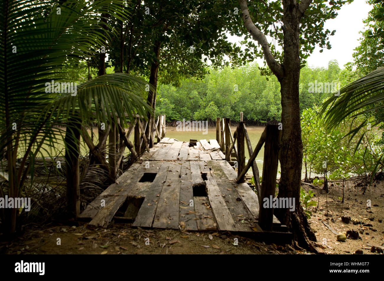 Broken pier hi-res stock photography and images - Alamy
