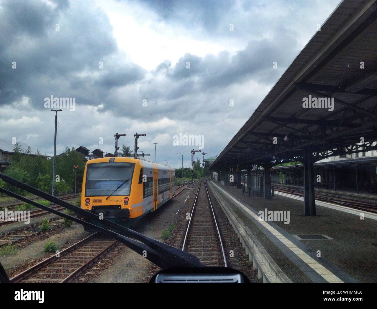 Train seen from platform hi-res stock photography and images - Alamy