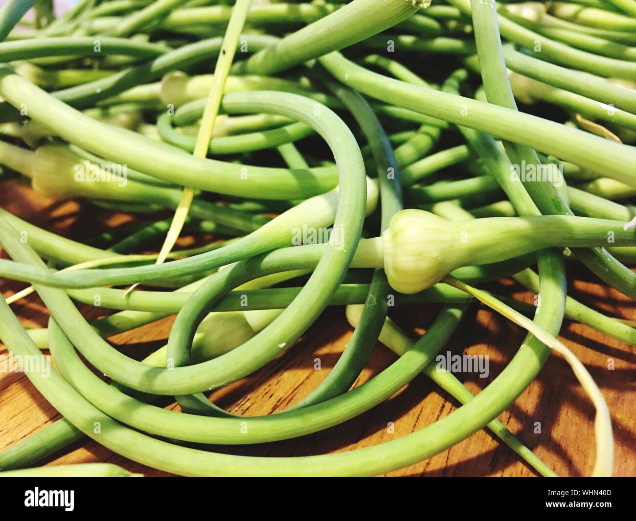 Garlic scape hi-res stock photography and images - Alamy