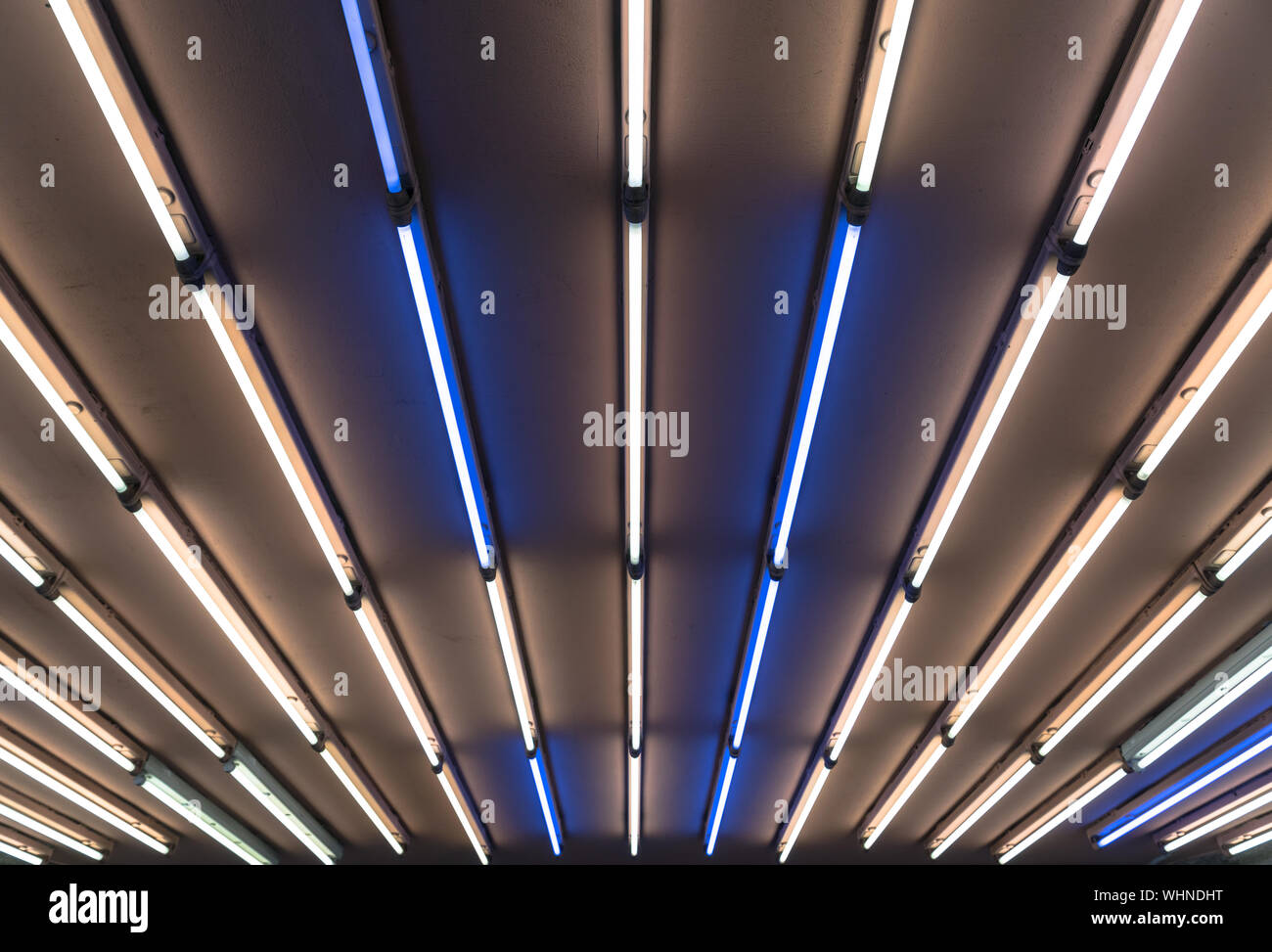 Row Of Ceiling Lights High Resolution Stock Photography and Images - Alamy