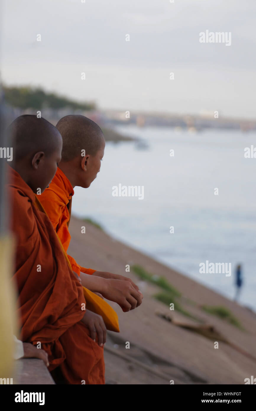 Cambodia monk sunset hi-res stock photography and images - Alamy