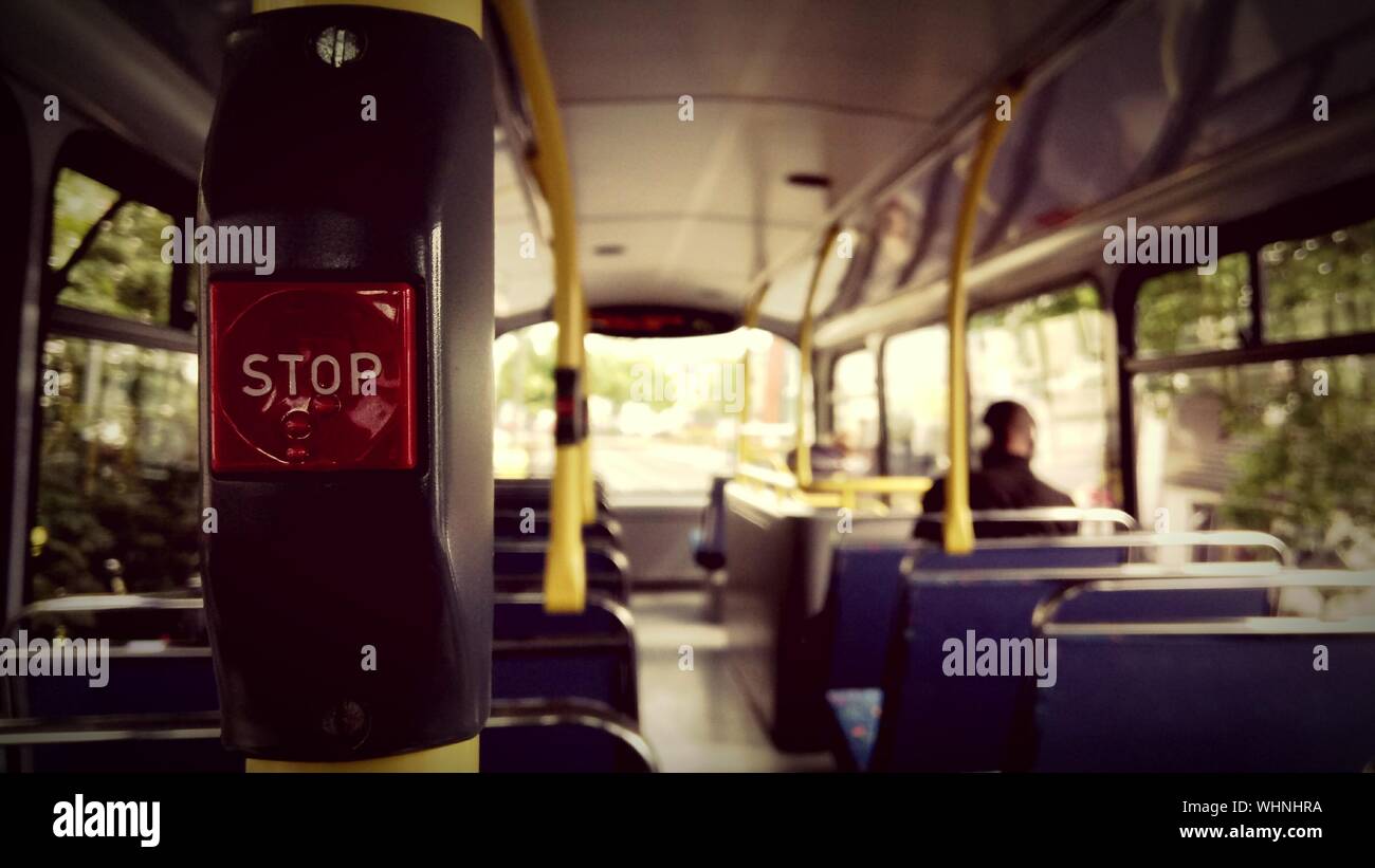 Stop sign bus hi-res stock photography and images - Alamy