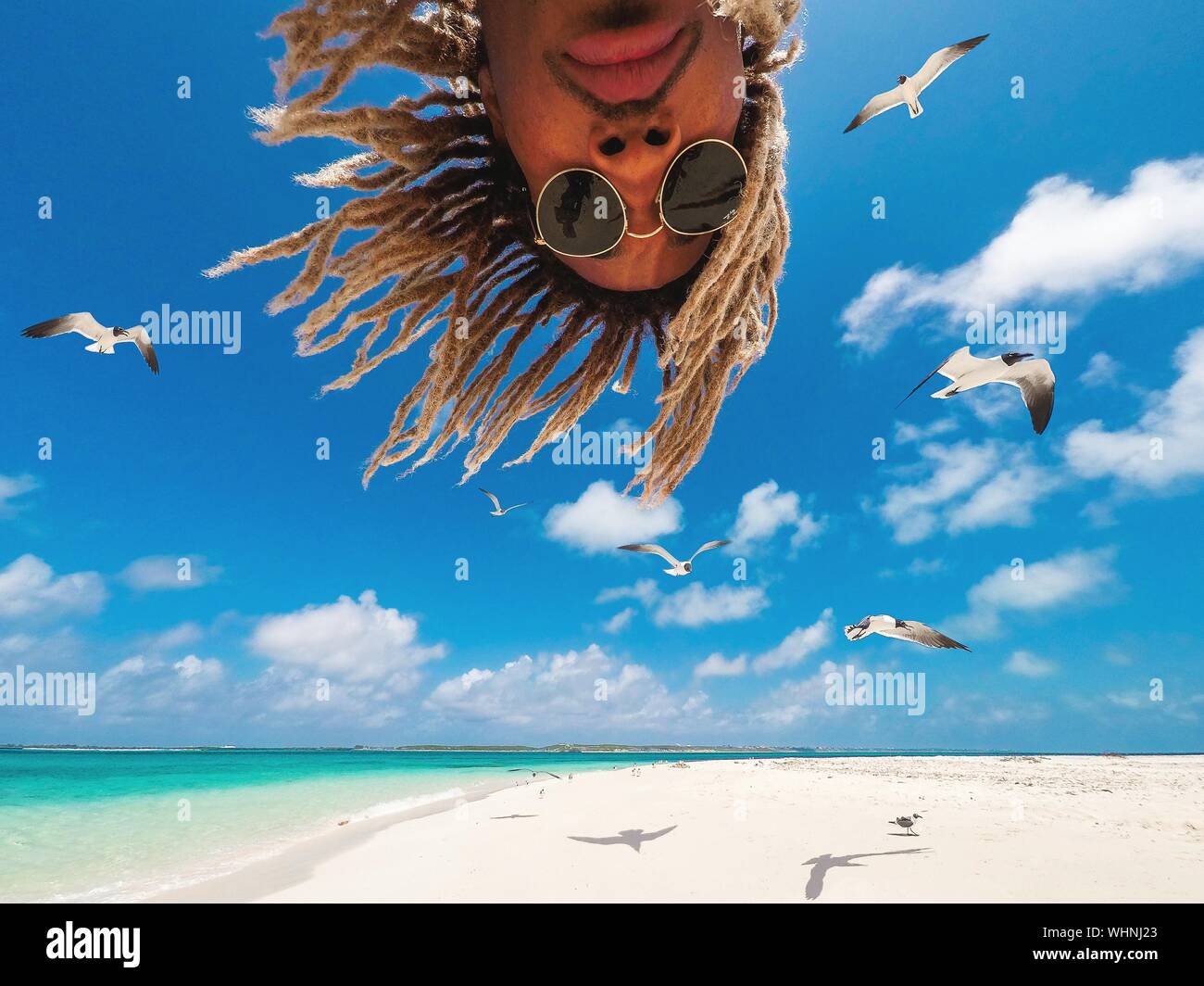 Flying head hi-res stock photography and images - Alamy