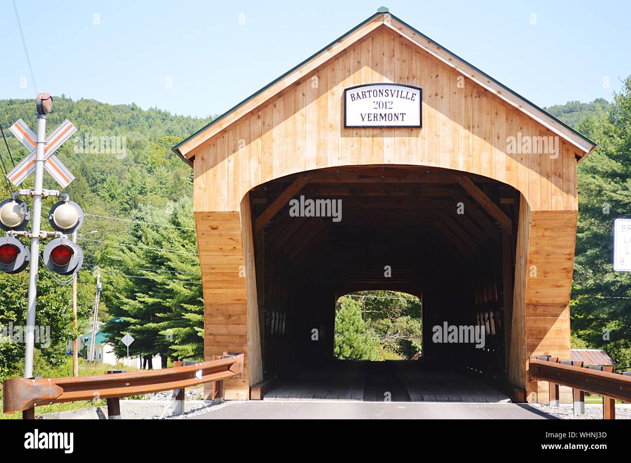Wooden tunnel hi-res stock photography and images - Alamy